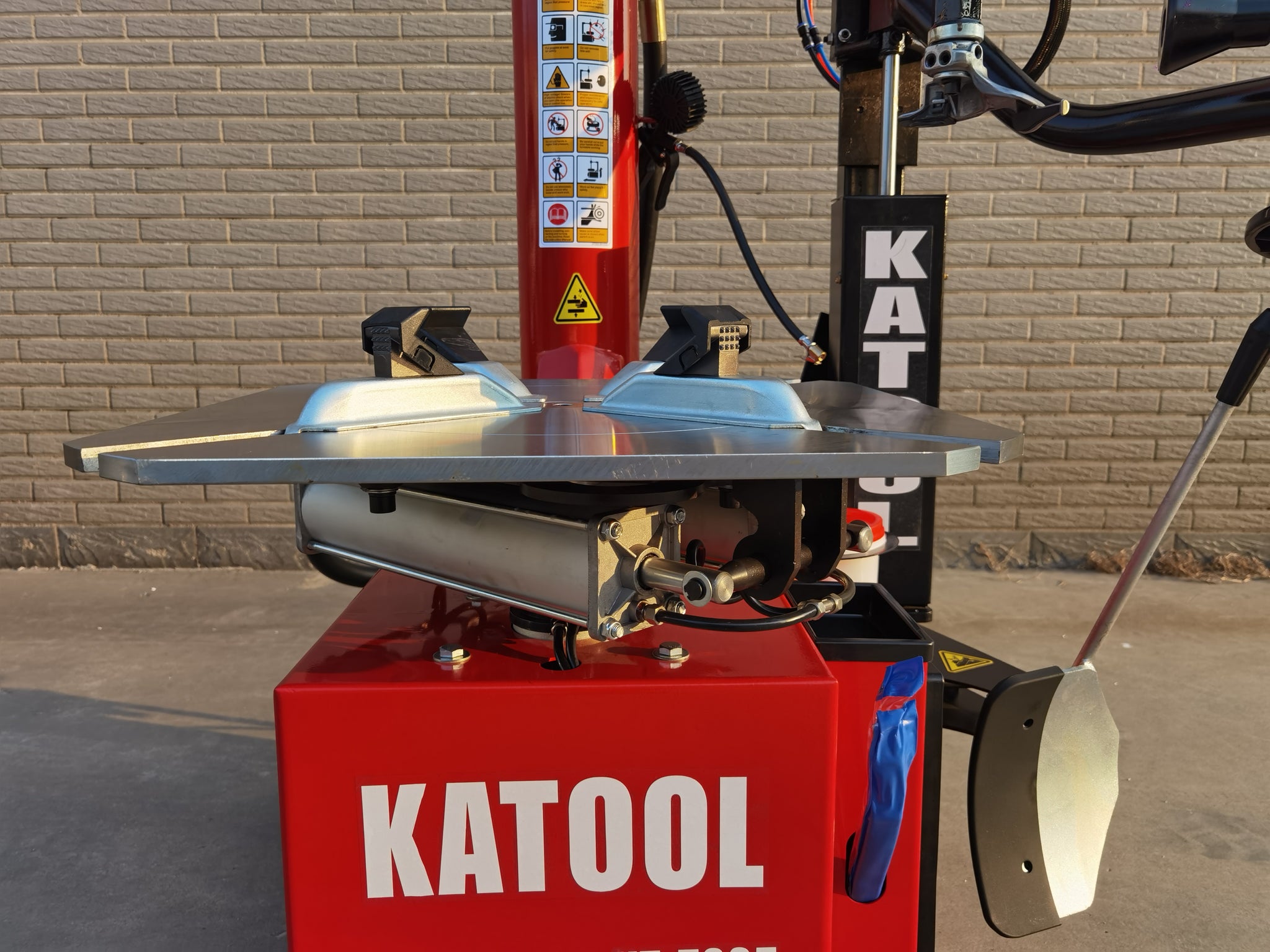 KT-T835 Wheel Clamp Tire Changer Machine – Katool Automotive Equipment