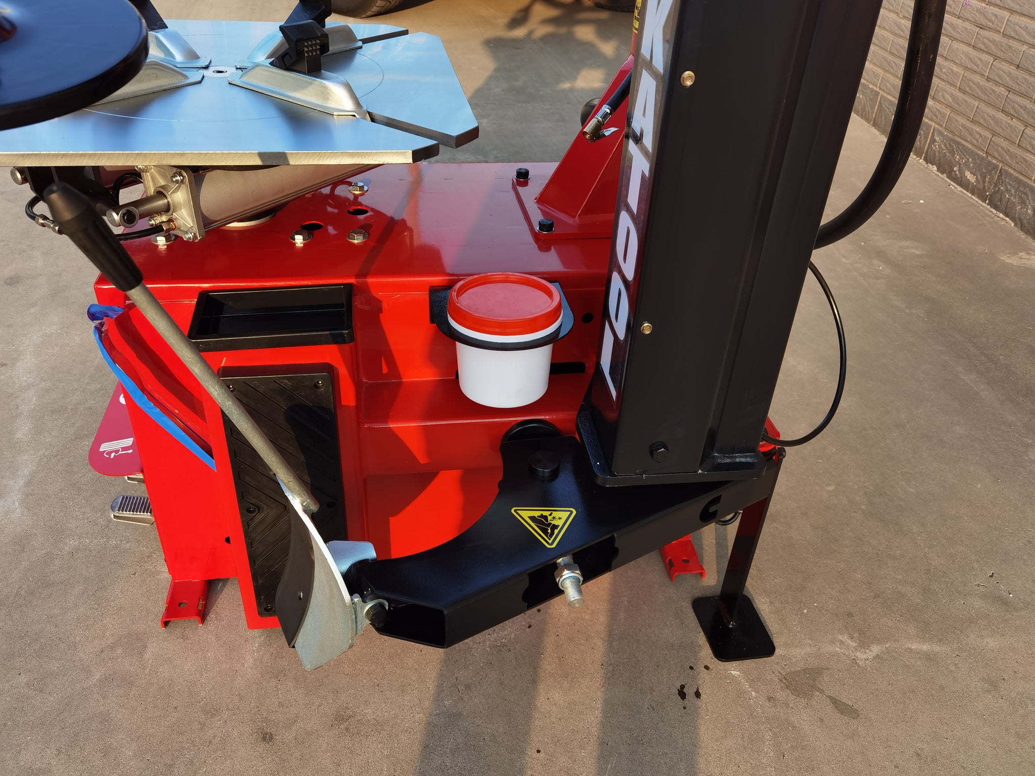 KT-T835 Wheel Clamp Tire Changer Machine – Katool Automotive Equipment
